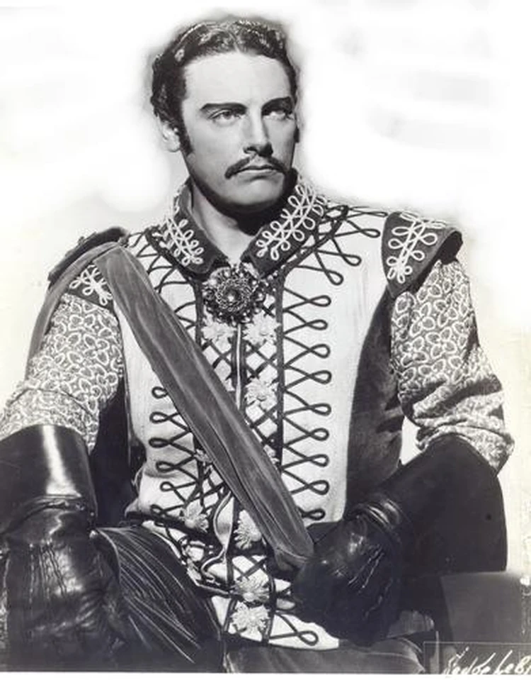 Итальянский оперный режиссер Джанкарло дель Монако: Счастлив, что свой российский паспорт ...